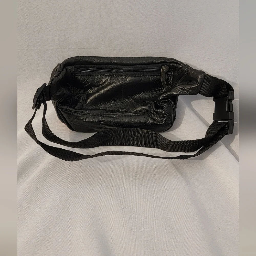 Tinder | Bags | Tinder American Flag Fanny Pack With Adjustable Strap ...